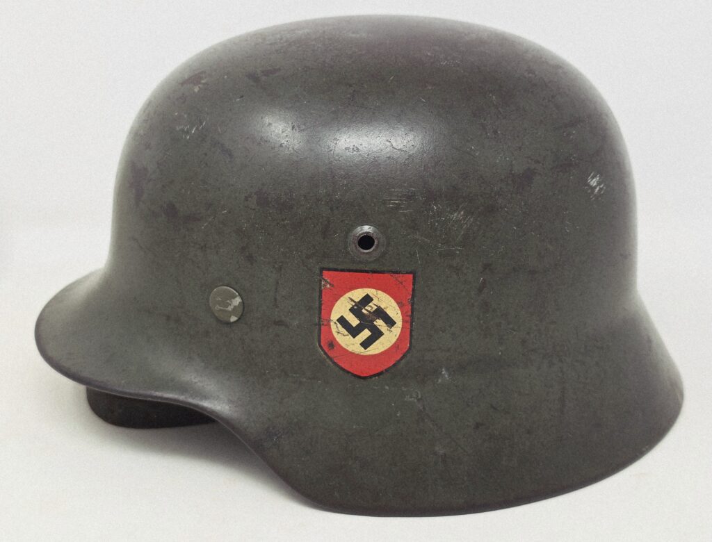 (HW) Outstanding Waffen-SS M35 Double Decal Helmet ET64 – SS-Steel Inc.